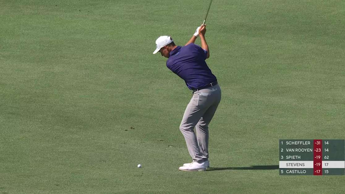 Sam Stevens makes birdie on No. 18 at THE CJ CUP