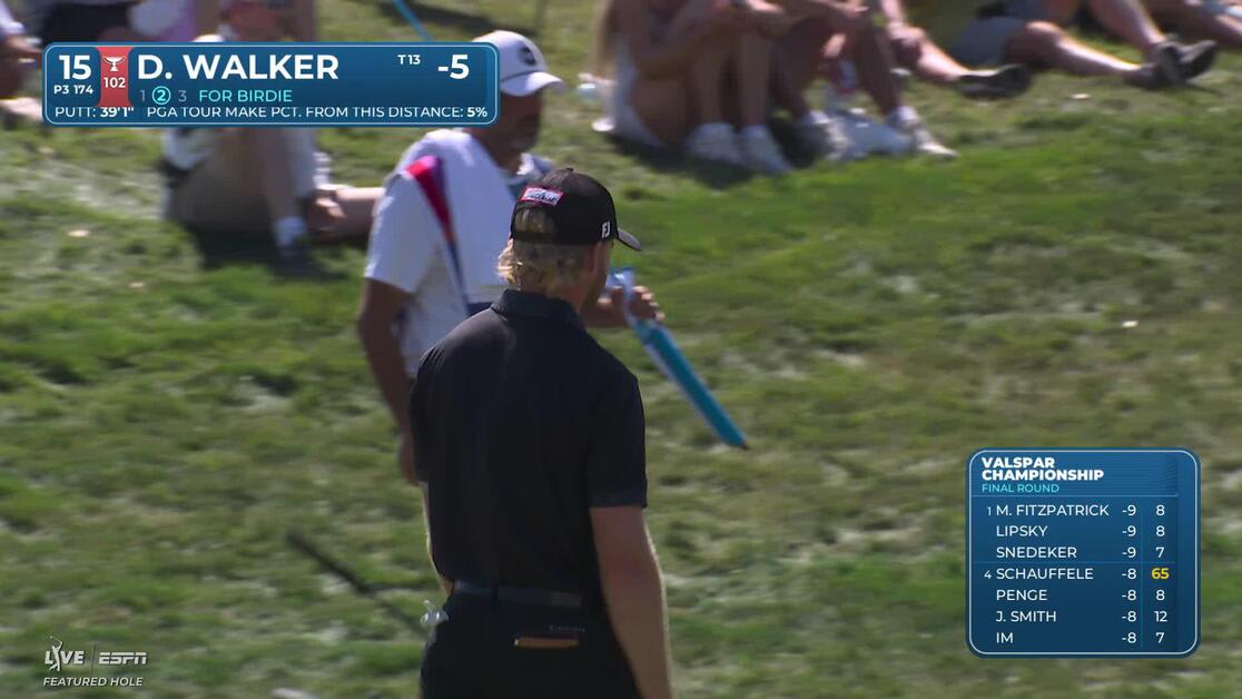 Danny Walker pours in 39-foot birdie putt on No. 15 at Valspar