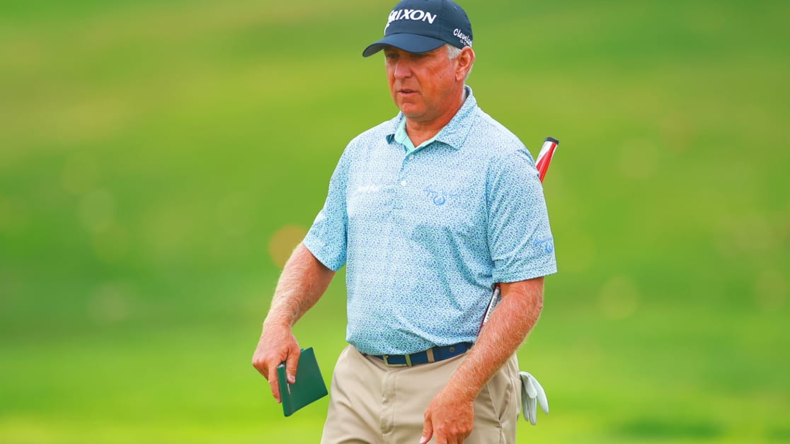 Scott Parel takes the early lead at Rogers Charity Classic