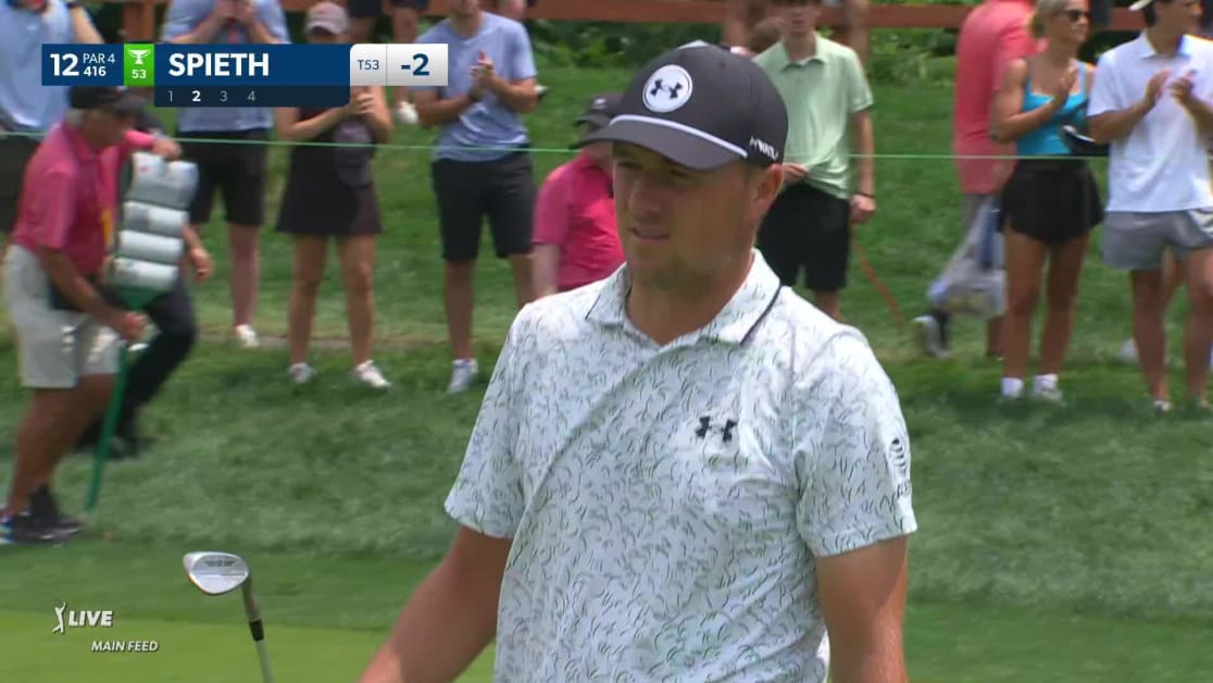 Jordan Spieth sticks approach to set up birdie at Travelers