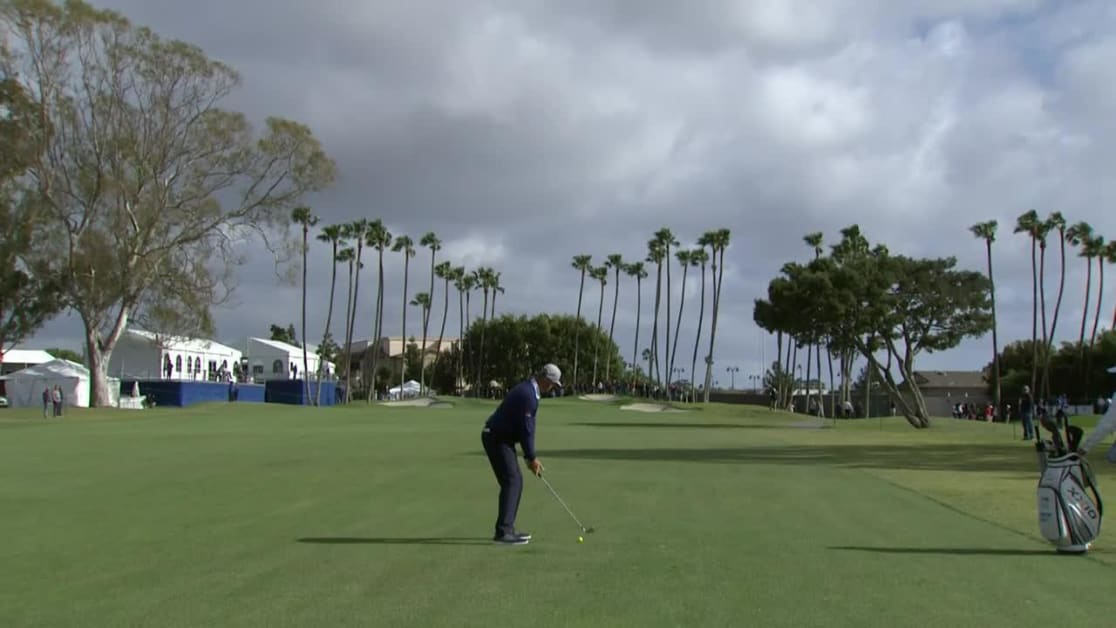 Ernie Els makes birdie on No. 15 at Hoag Classic