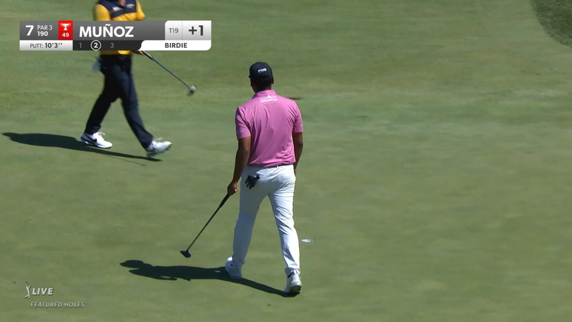 Sebastián Muñoz converts 10-foot putt for birdie at BMW Championship