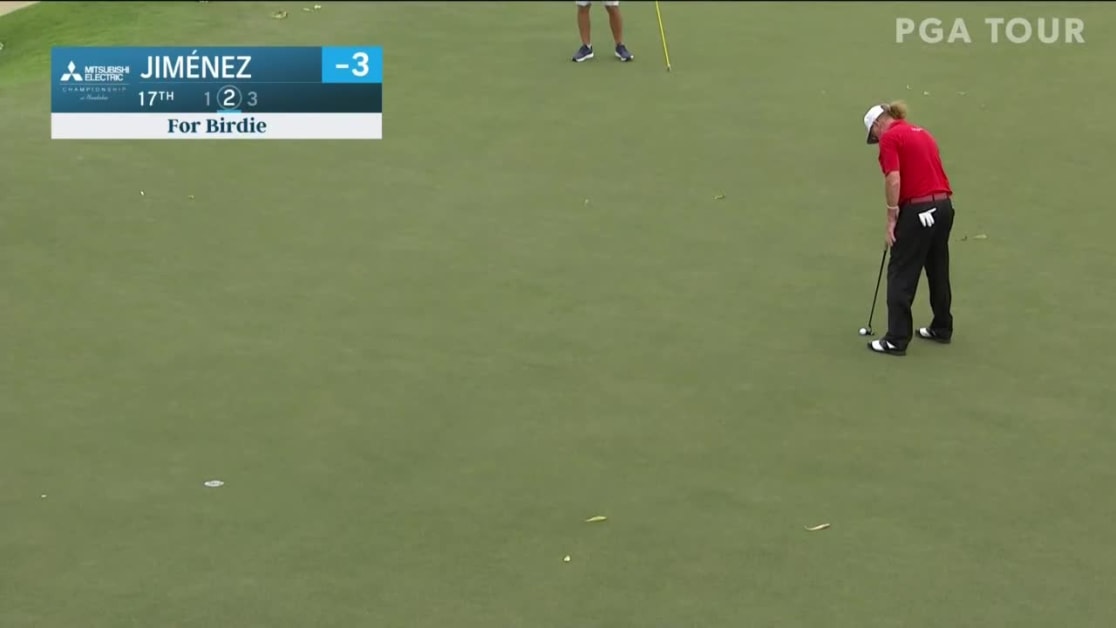 Miguel Angel Jiménez sinks birdie putt at Mitsubishi