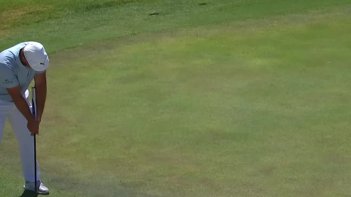 Bryson DeChambeau sinks birdie putt from the fringe at Charles Schwab