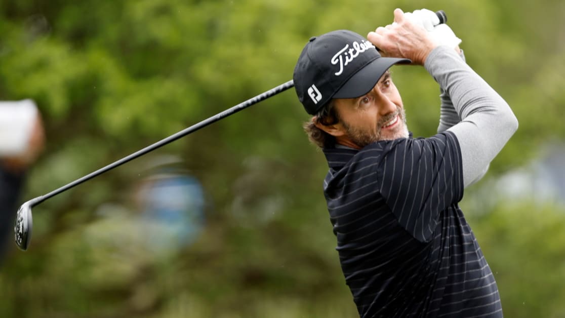 Mark Hensby wins in playoff at Invited Celebrity Classic