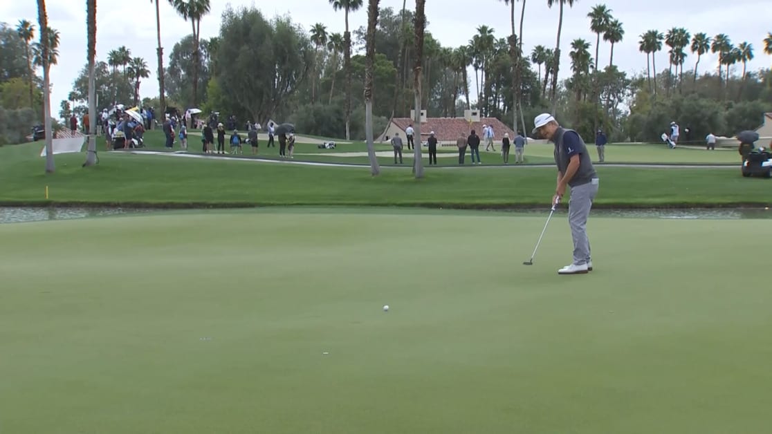 David Toms sends in birdie putt at Galleri Classic