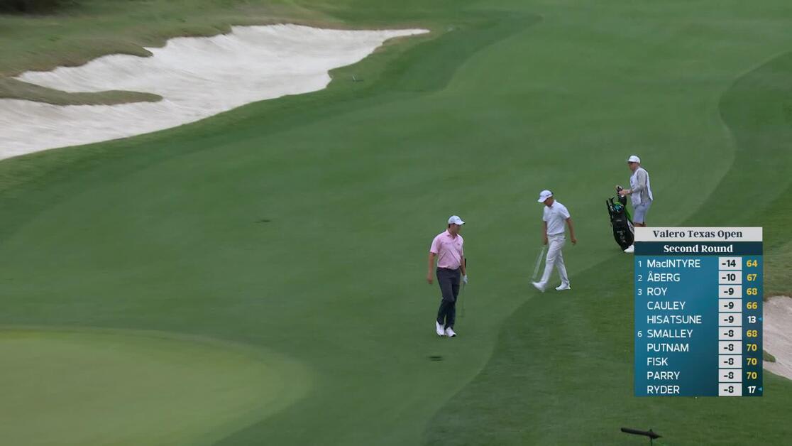 Michael Kim drains 61-foot eagle chip on No. 14 at Valero
