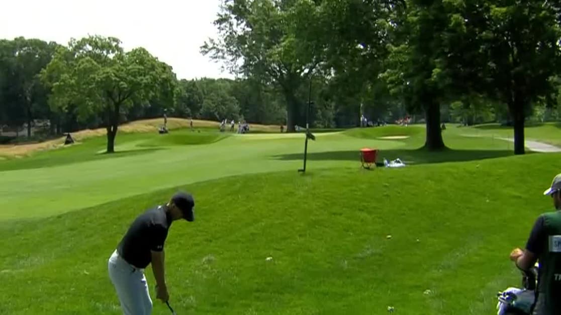 Jordan Spieth uses tight approach to set up birdie at Travelers