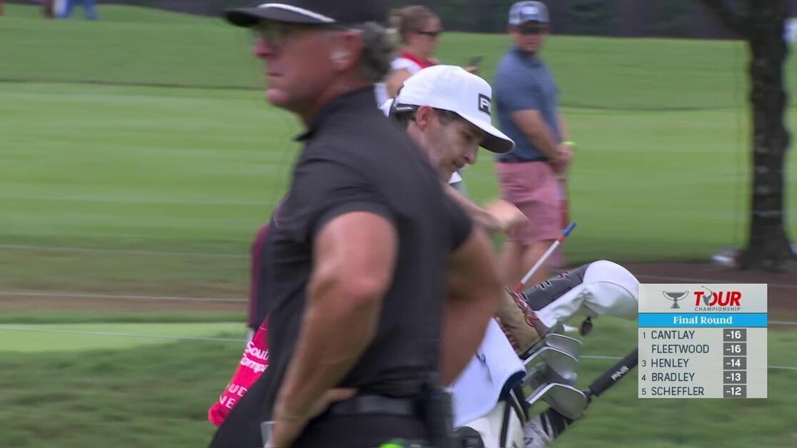Viktor Hovland dials in approach on No. 3 for birdie at TOUR Championship