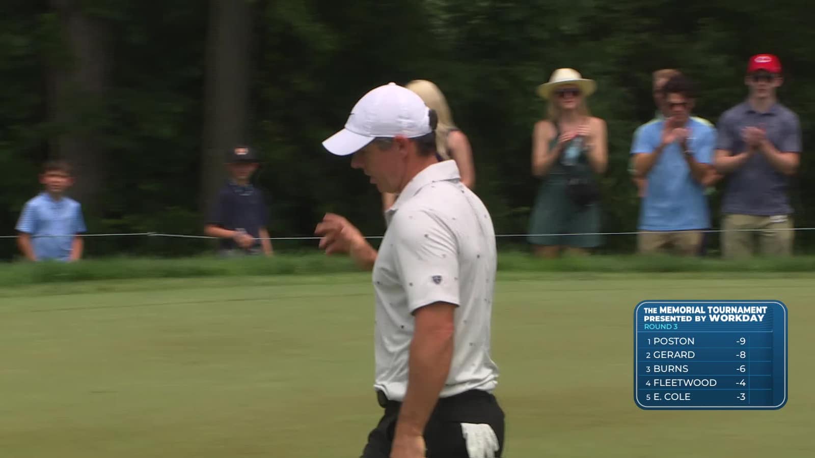 Rory McIlroy makes birdie on No. 1 at the Memorial
