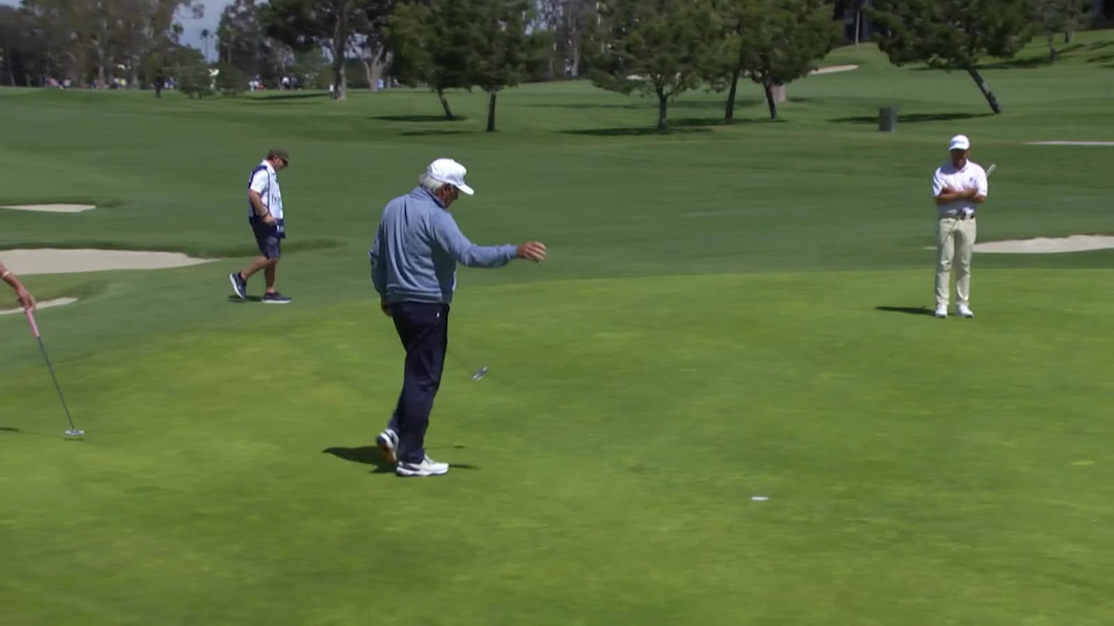 Fred Couples makes birdie on No. 5 at Hoag Classic
