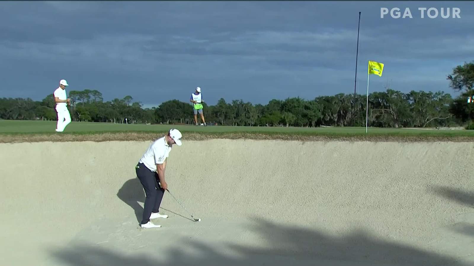 Bronson Burgoon chip shot sets up birdie putt at The RSM Classic
