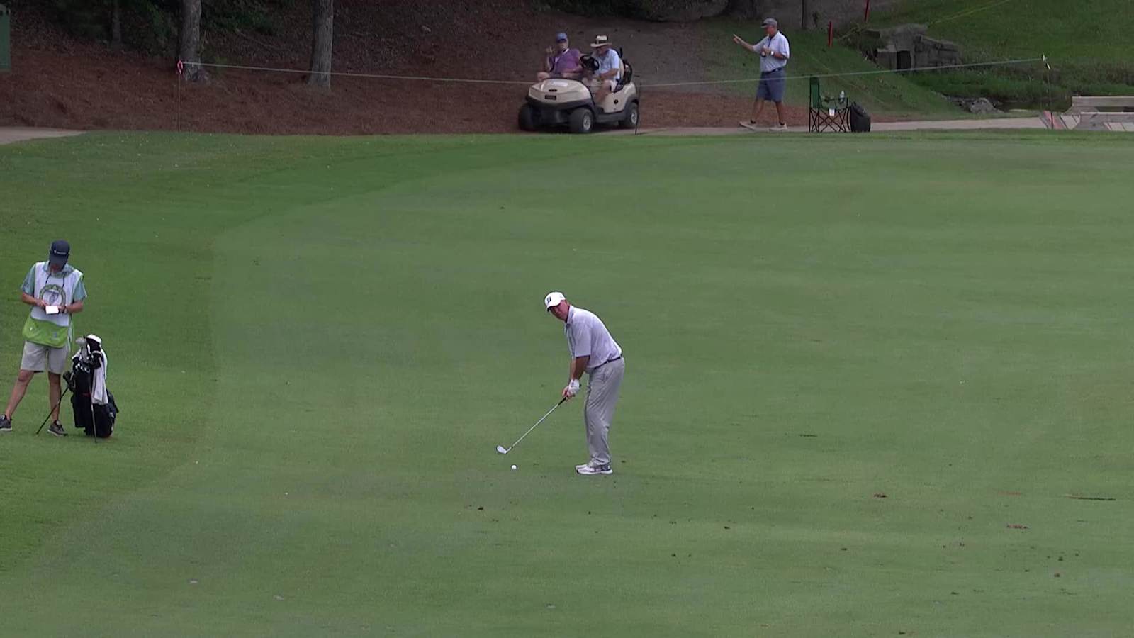 Boo Weekley makes birdie on No. 18 at Regions Tradition