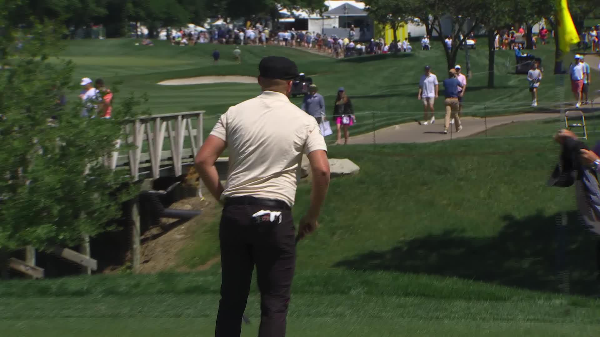 Harry Hall makes birdie on No. 18 at THE CJ CUP