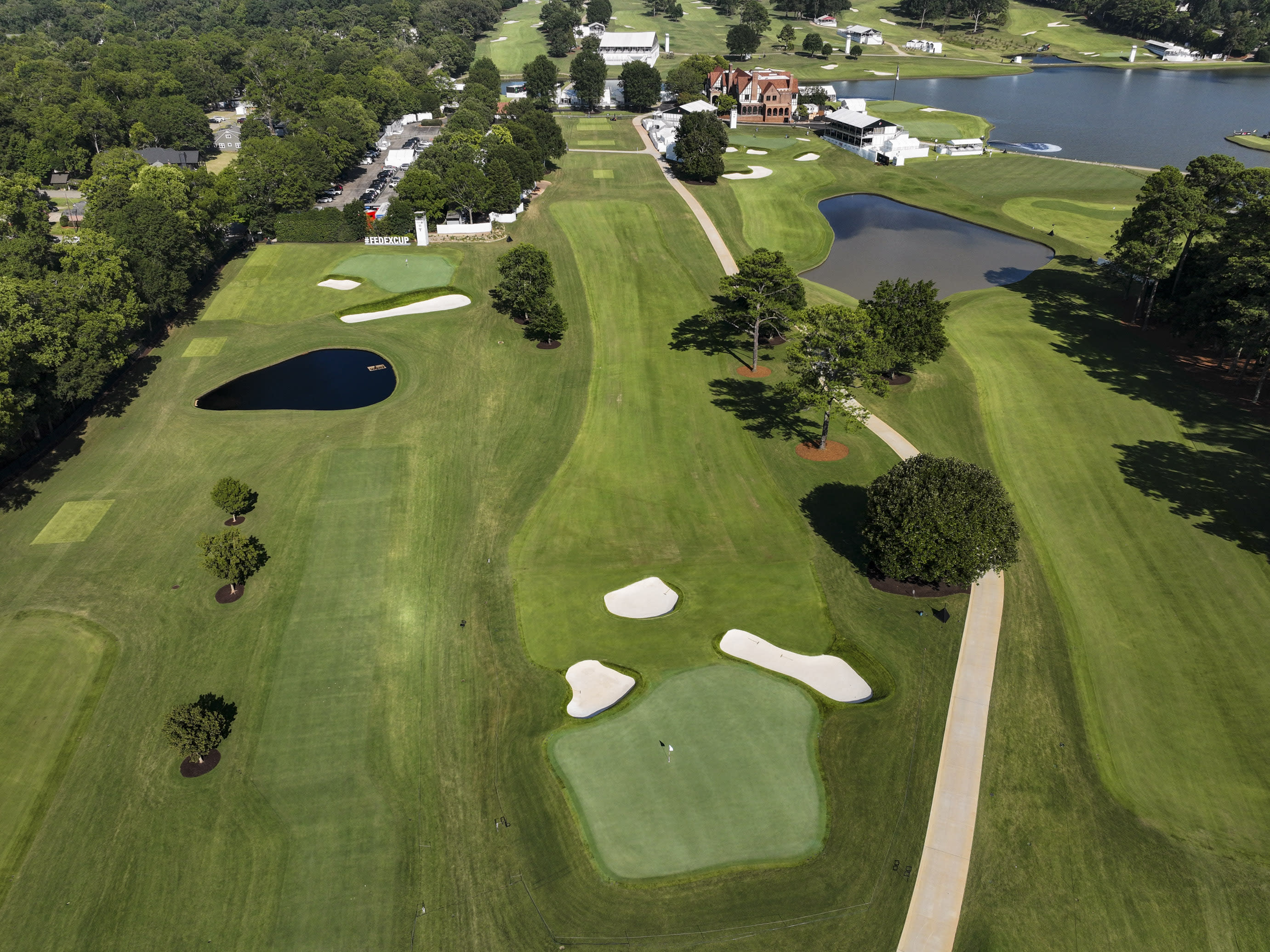 The week after the TOUR Championship, one of golf’s hottest architects ...