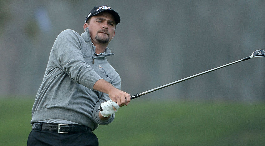 Nicholas Thompson leads as Woods struggles - PGA TOUR