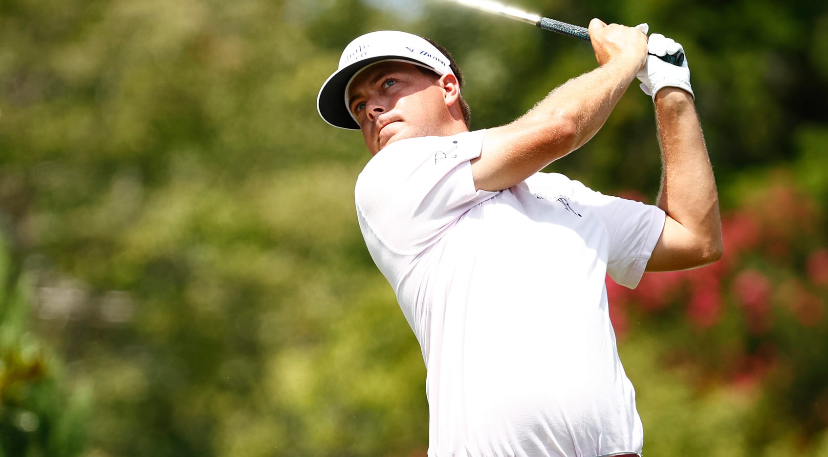 Keith Mitchell finishes with three birdies to advance to BMW ...