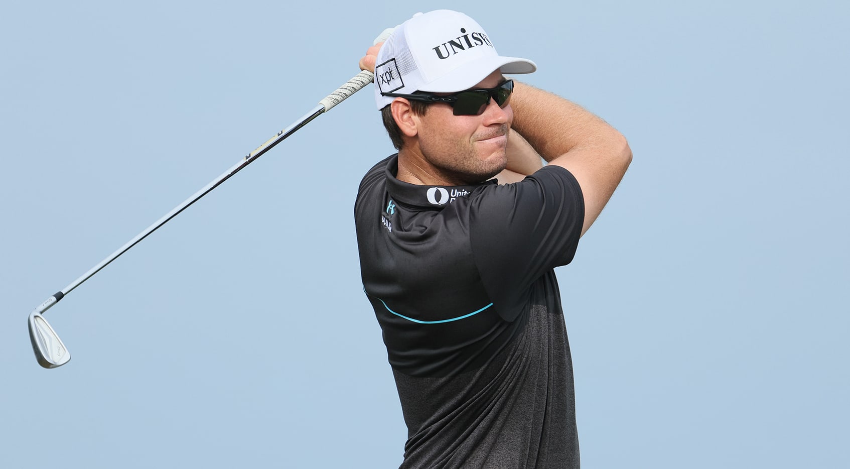 Forgotten clubs and a missed flight, Adam Schenk's bizarre start in ...