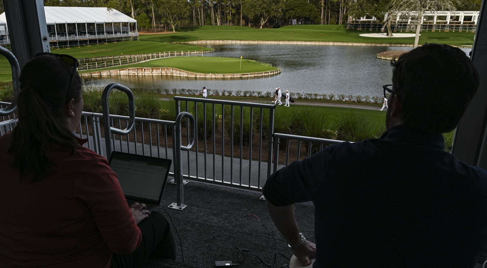 Amateur Hour on 17: ‘Fly the Kirkland’ - PGA TOUR