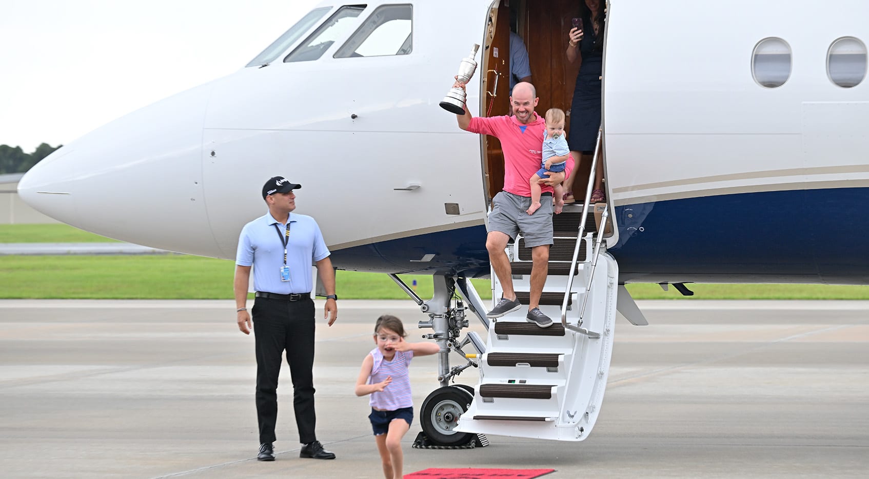 The Open champion Brian Harman returns home to surprise celebration ...