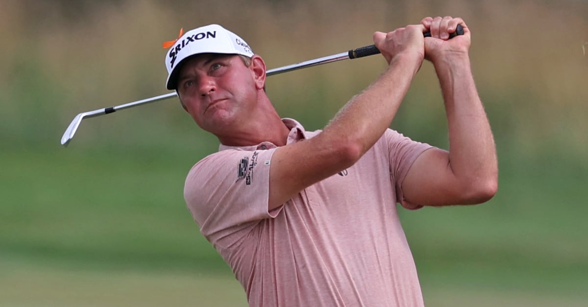 Lucas Glover stays hot with new long putter, leads Barbasol Championship with first-round 63 ...
