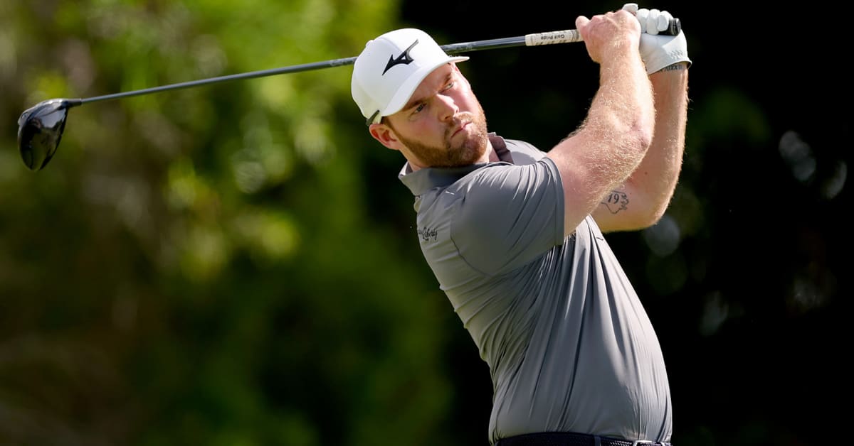 Bradley, Murray share Sony Open lead, but hardly a two-man race - PGA TOUR