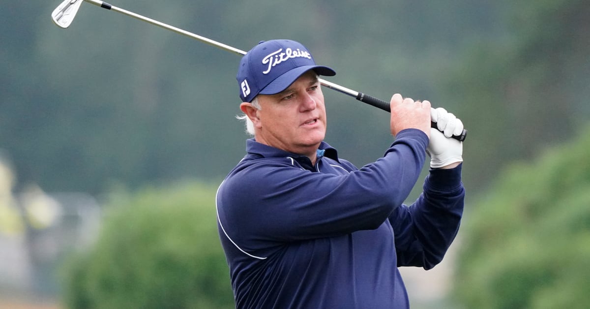Stephen Dodd storms into 2-shot lead at the Senior Open Championship ...