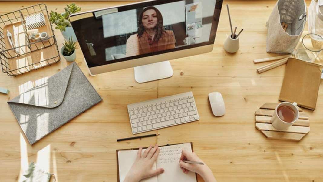 How To Screen Candidates Before A Job Offer: 2023 Guide