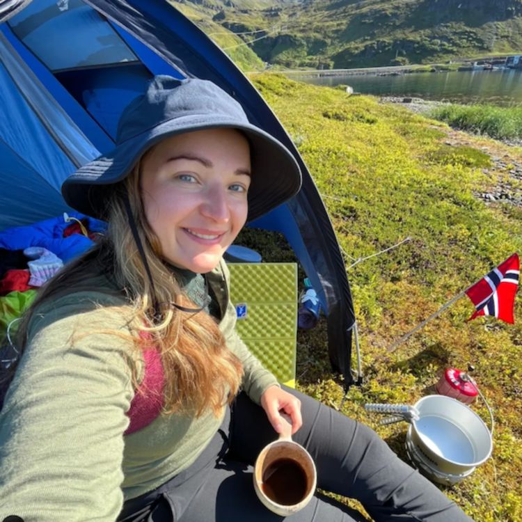 Mari går Norge på langs for kvinnehelse - INTERVJUER OG REPORTASJER | Acast
