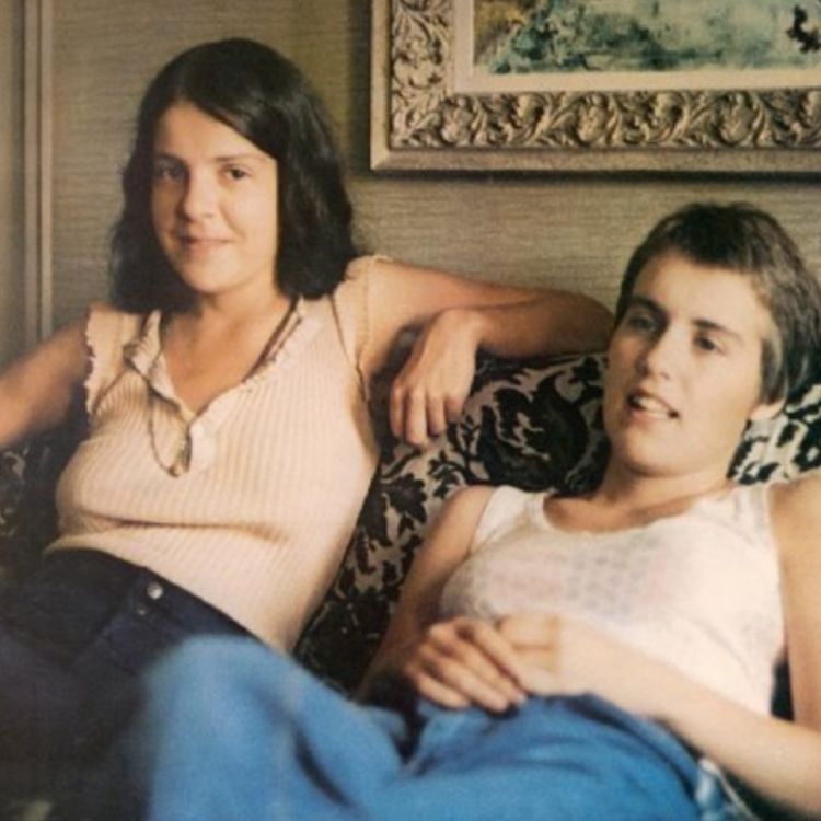 Episode 558: Terre Roche (of the Roches) - RiYL | Acast