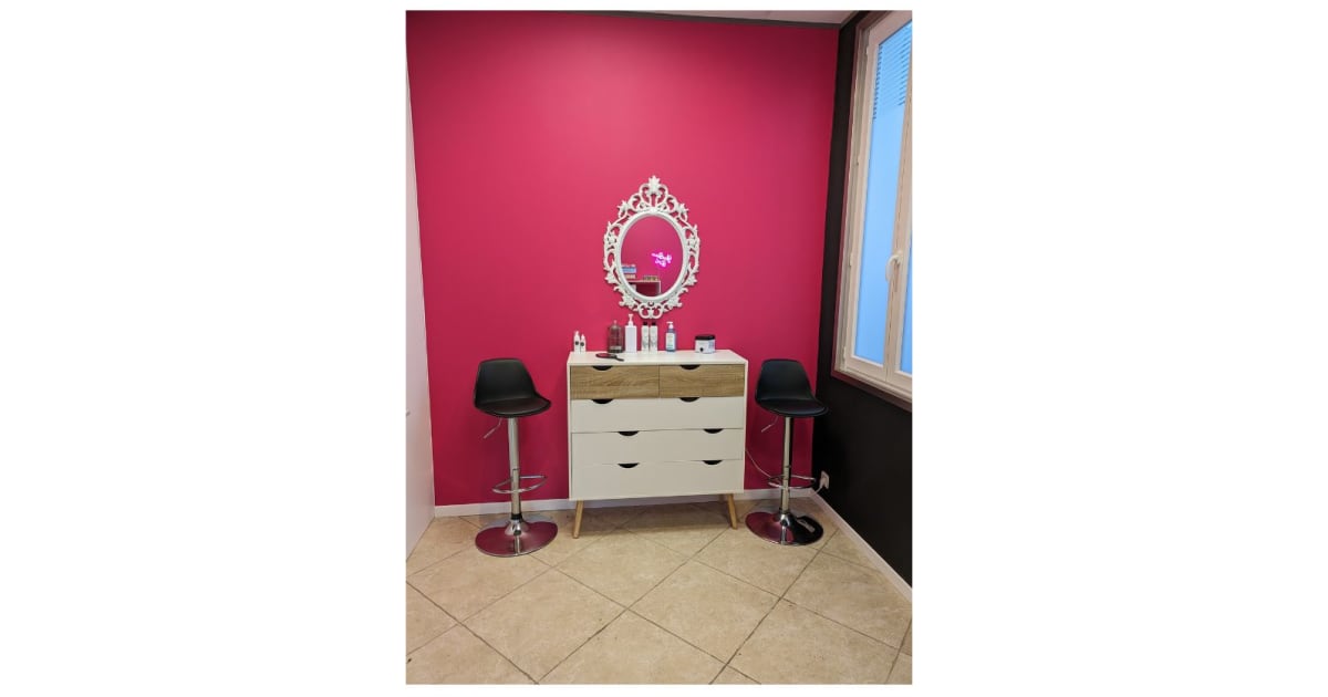 FRENCH BROWS : institut de beauté à La Trinité - Planity