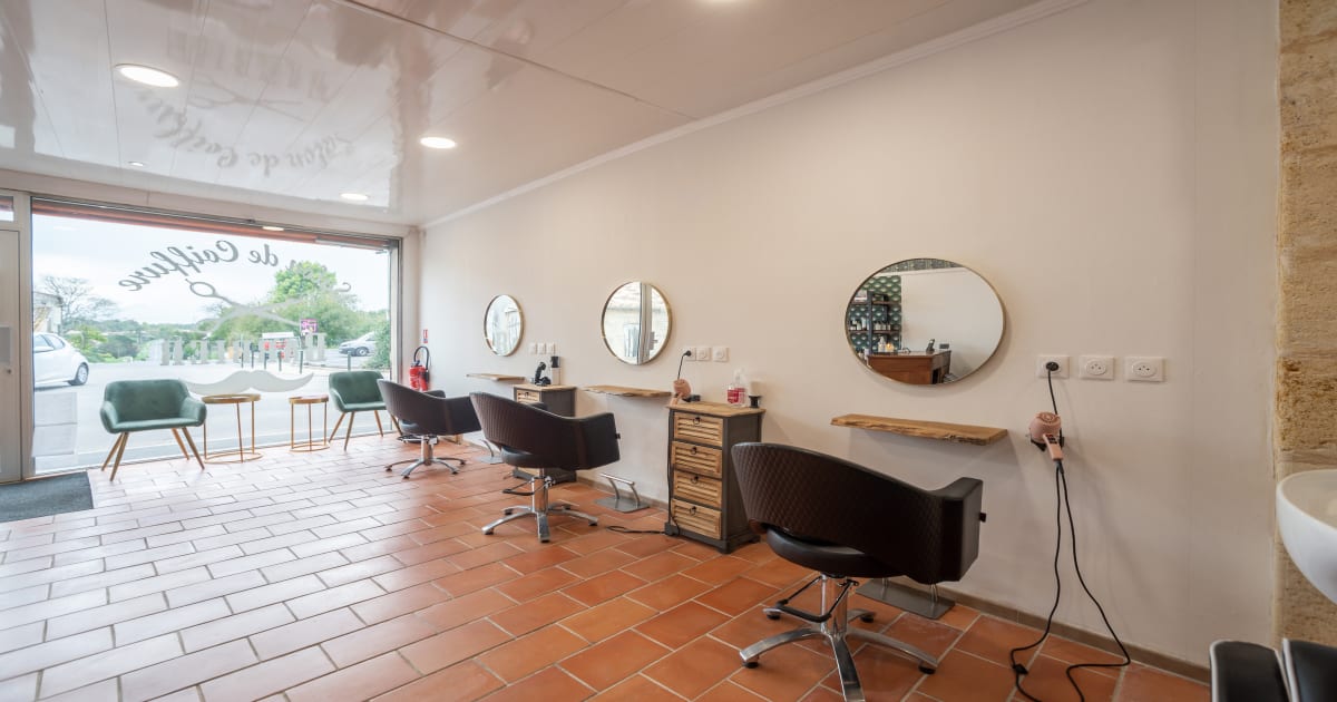 Haircut By A&L : coiffeur à Villegouge - Planity