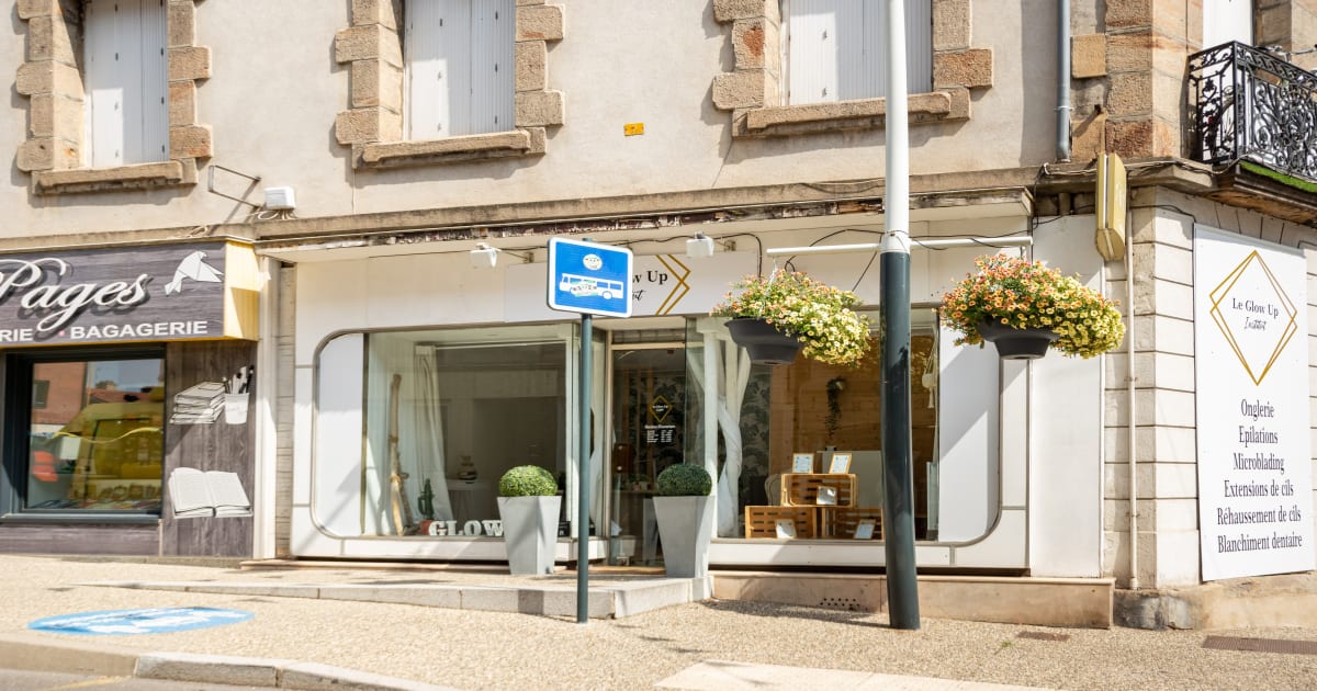 Le Glow Up Institut : institut de beauté à Roche-la-Molière