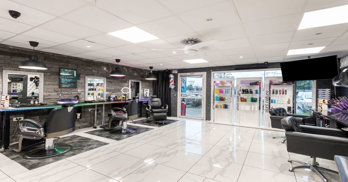 Atypik'Hair : coiffeur à Trignac - Planity - RDV en ligne