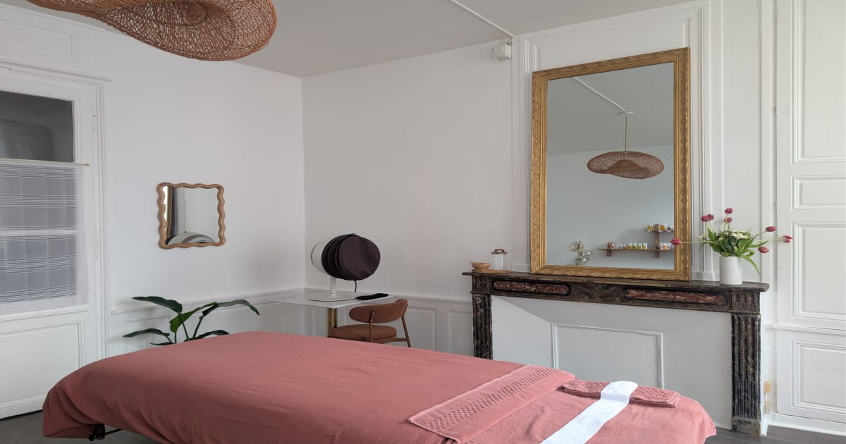 Charlène.B Facialiste : institut de beauté à Orléans
