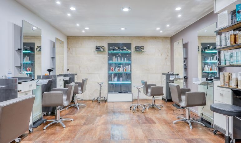 Salon Daniel : coiffeur à Mérignac - Planity - RDV en ligne