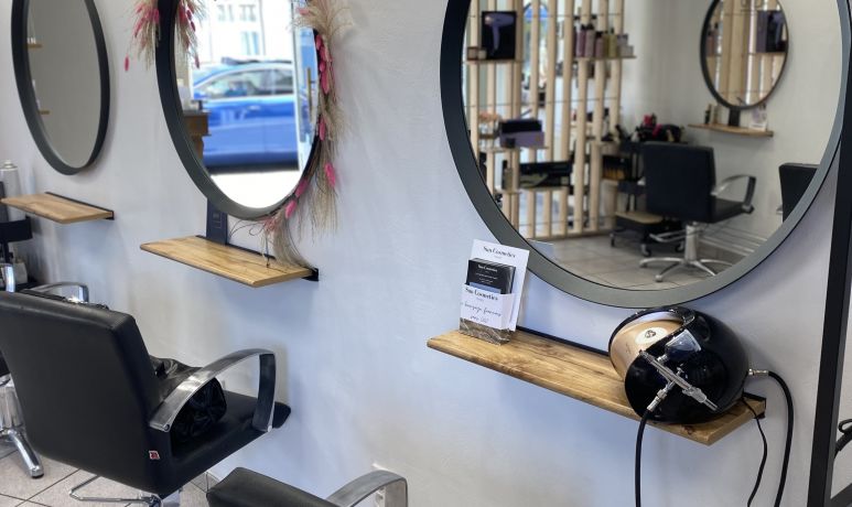 L’Artiste Du Cheveu : coiffeur à Pont-l'Évêque - Planity