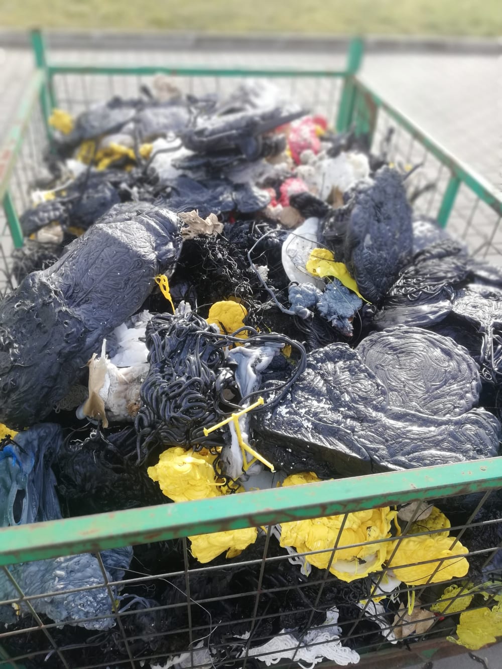 A clumpy mix (Offer No. 120335) - B2B Offers at Plastech Vortal