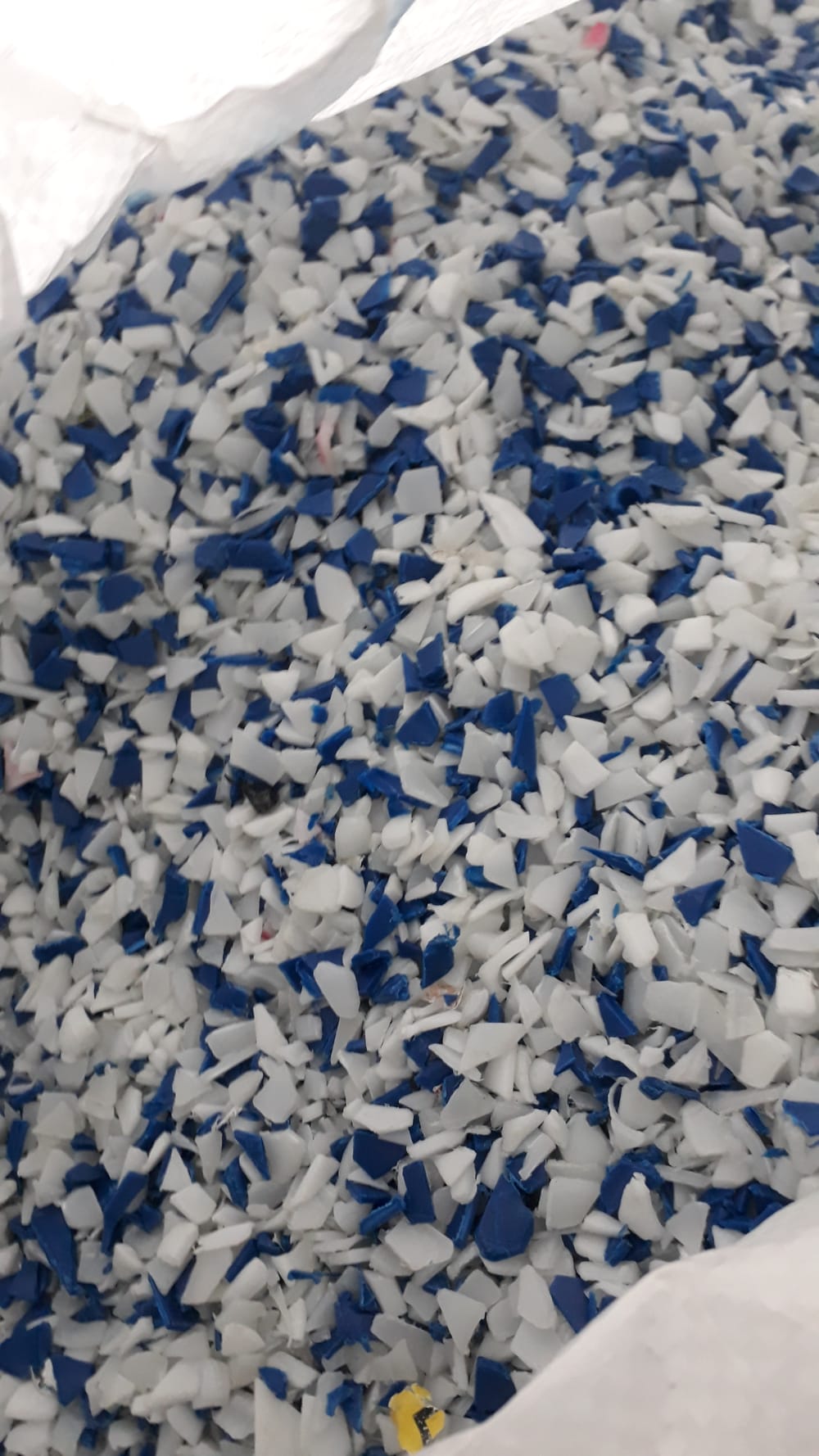 HDPE regrind mix (Offer No. 96214) - B2B Offers at Plastech Vortal