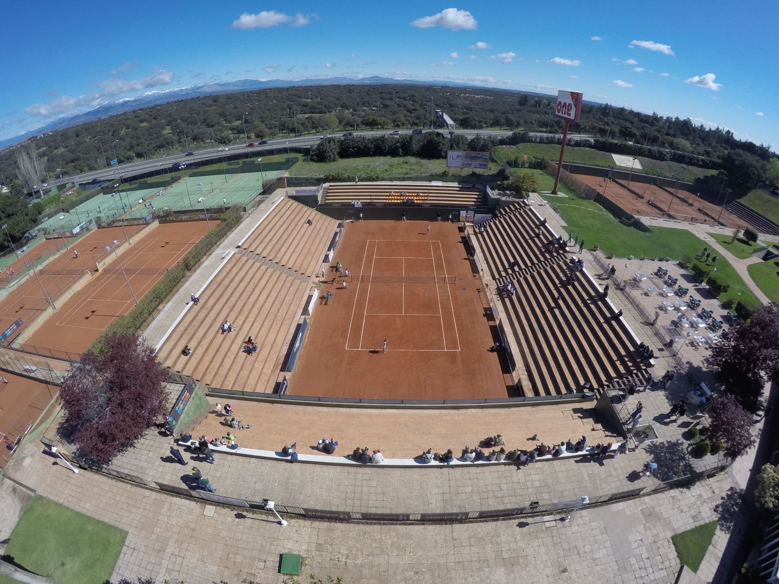 Book a court in Club Internacional De Tenis | Playtomic