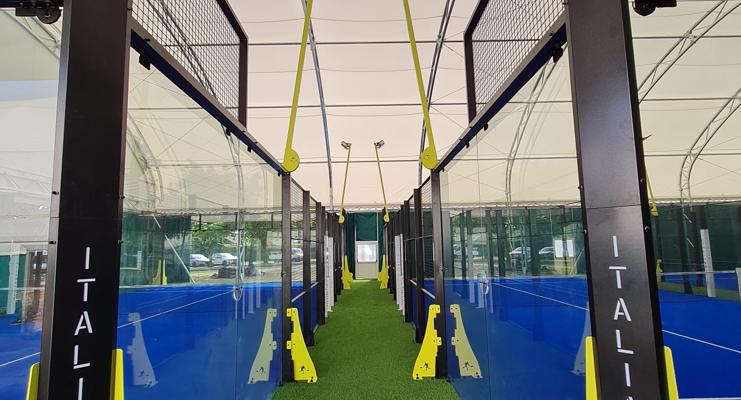 Book a court in Padel Club Tolcinasco | Playtomic