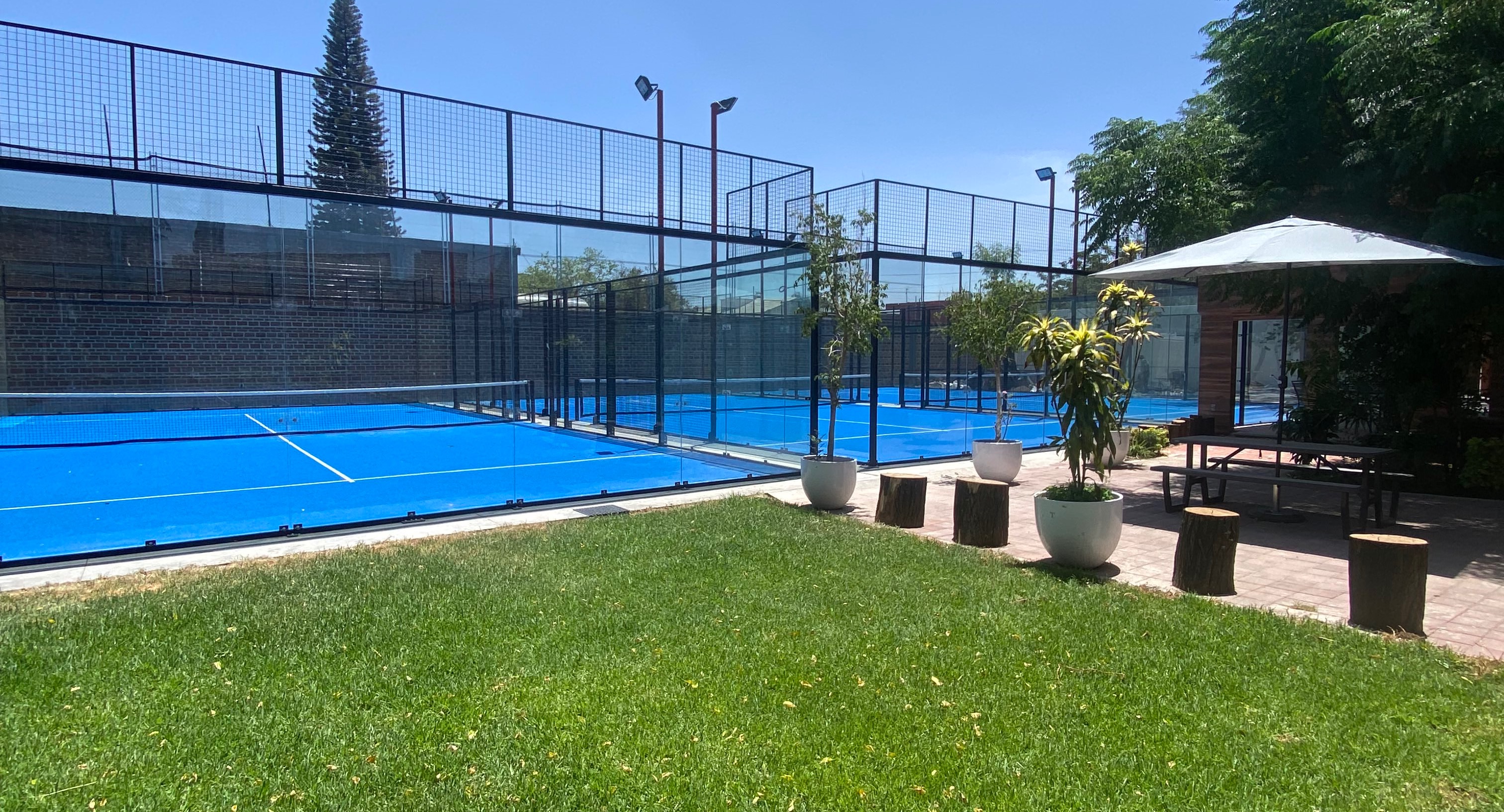 Book a court in SouthSide Pádel Club | Playtomic