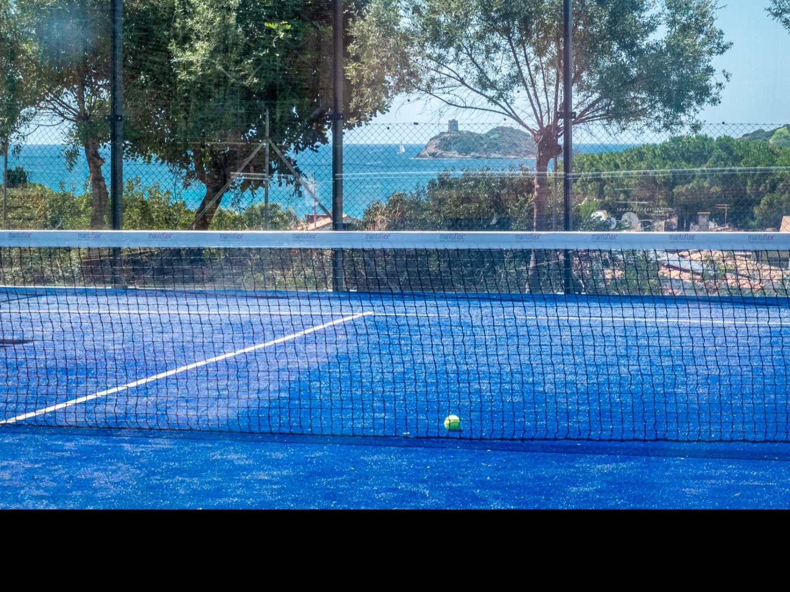 Book a court in Padel Club Porto Columbu | Playtomic