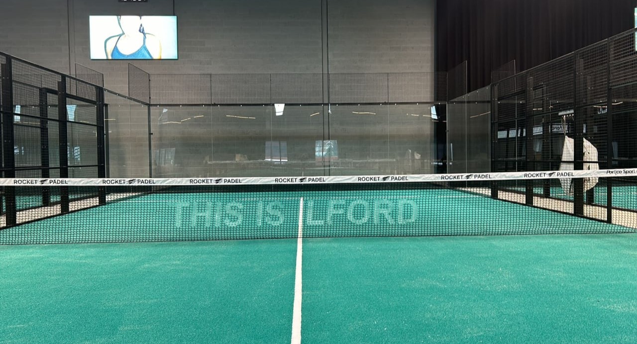 Padel clubs and courts in London | Playtomic