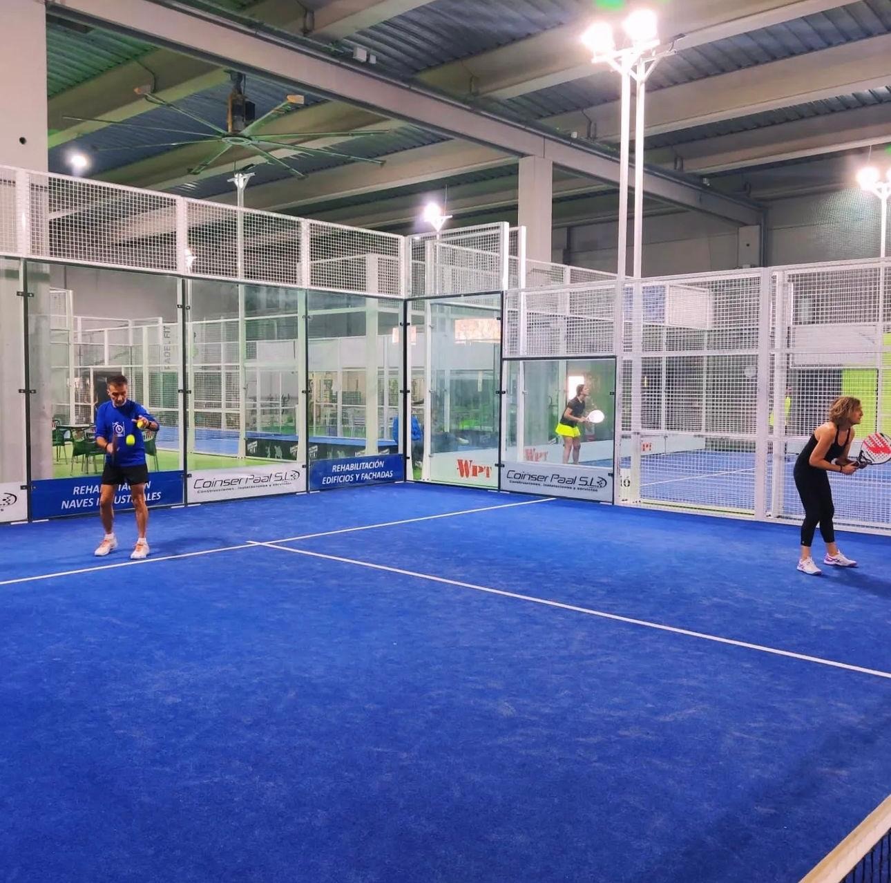Book a court in Badalona Indoor Padel Club | Playtomic