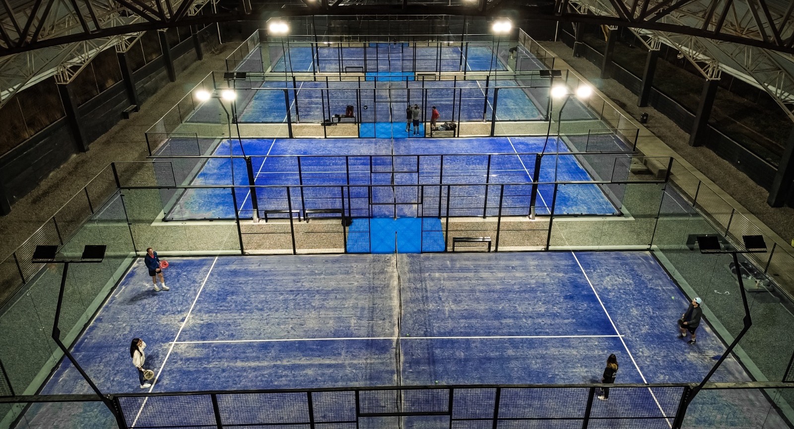 Book a court in 40/30 Padel Club | Playtomic