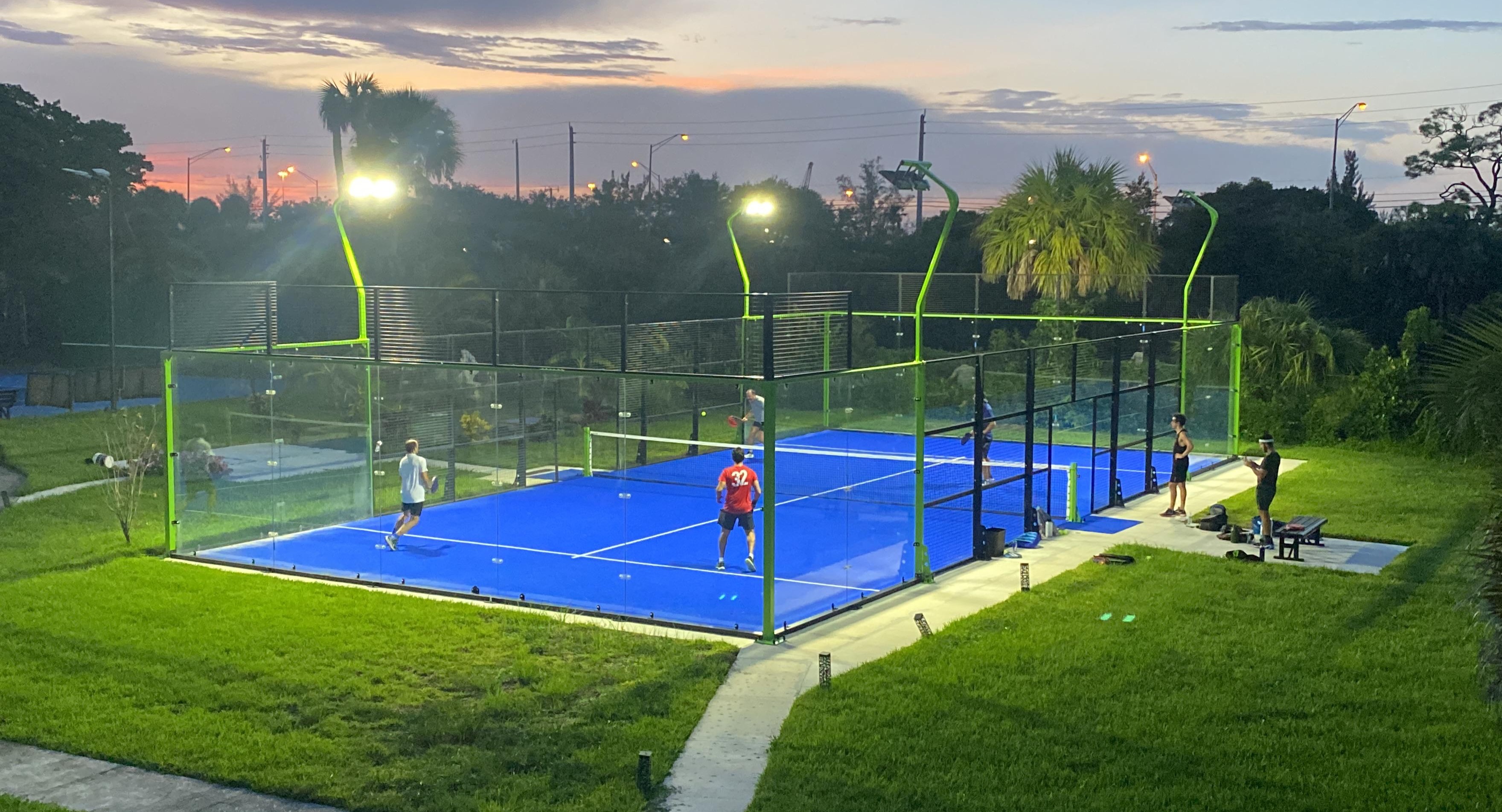Book a court in Mondo Padel | Playtomic