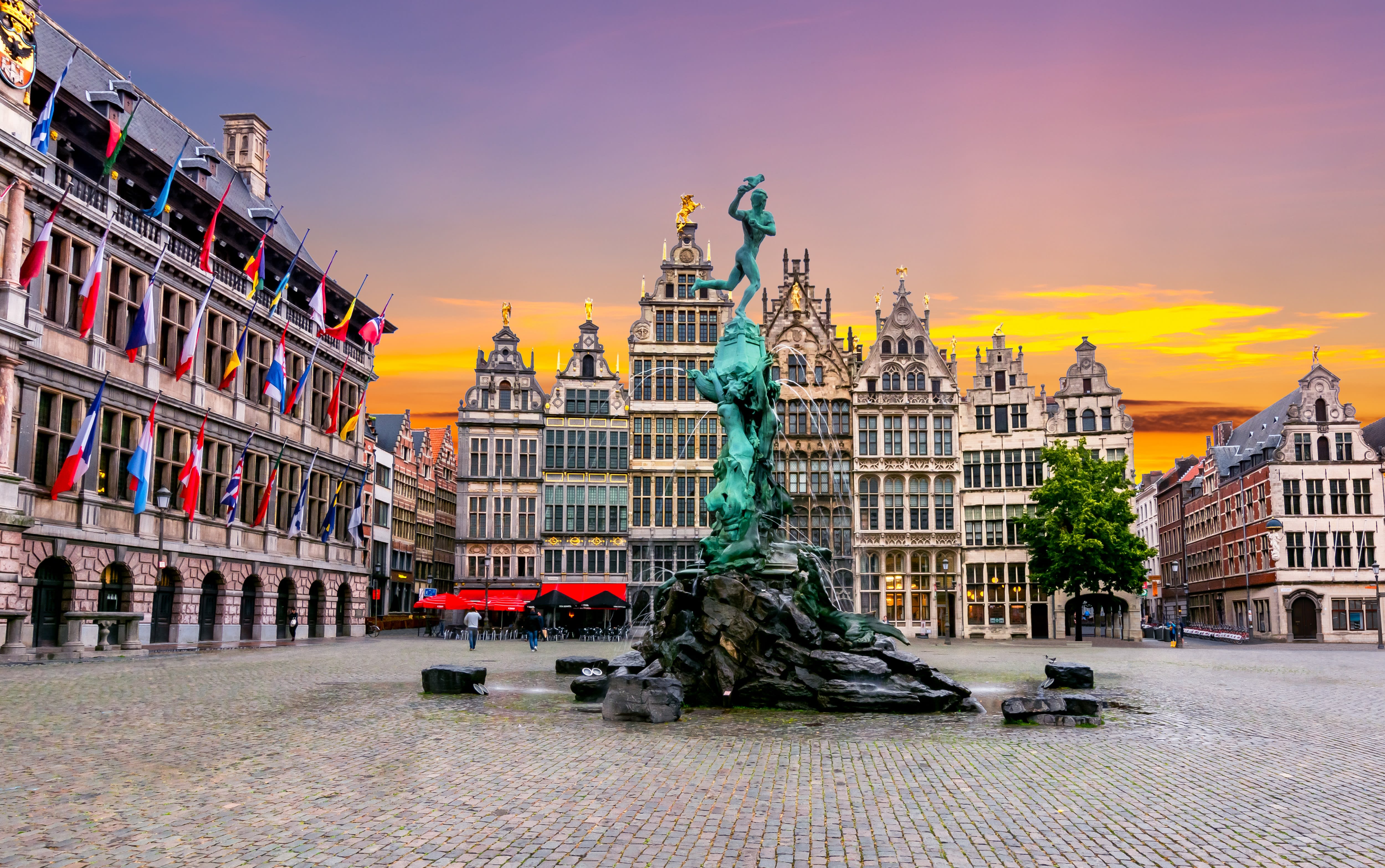 belgium-antwerp-grote-markt.jpg