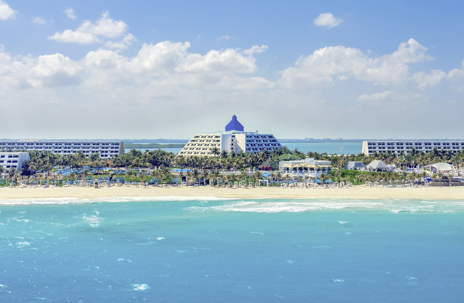 The Pyramid Cancun, Luxury All Inclusive