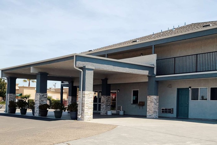 SureStay Hotel by Best Western Chowchilla Yosemite | Pleasant Holidays